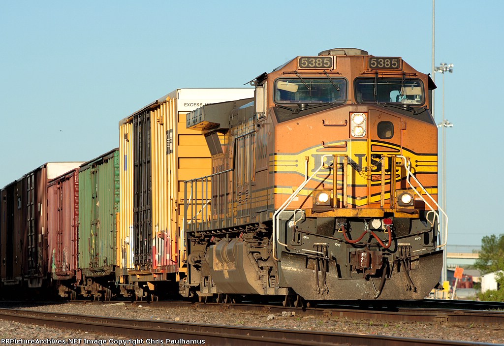 BNSF 5385